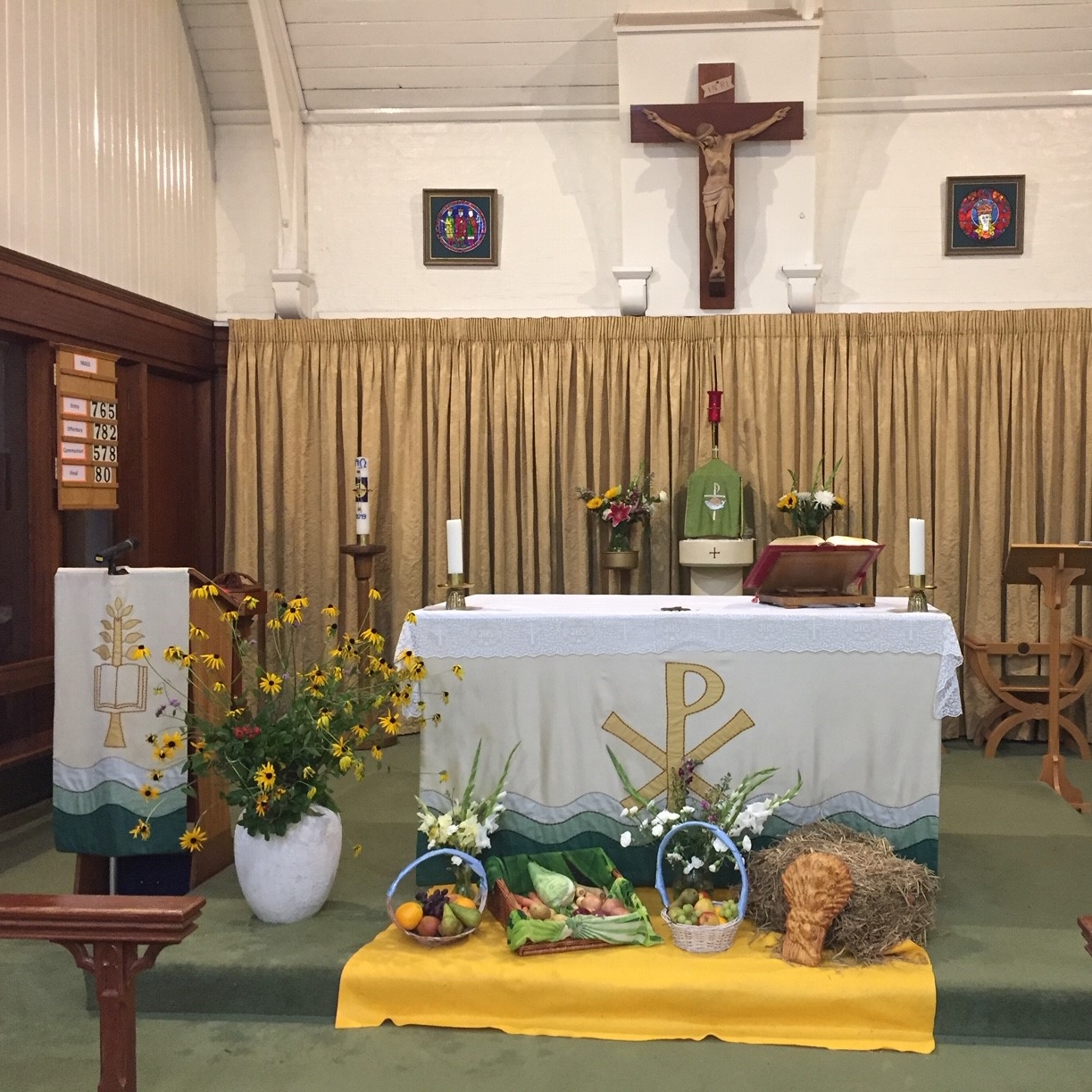 Harvest Festival 2019 – The Catholic Church of St. Thomas Aquinas, Ham
